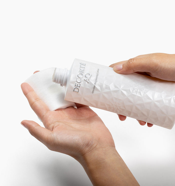 AQ Absolute Glow-Radiant Brightening Lotion